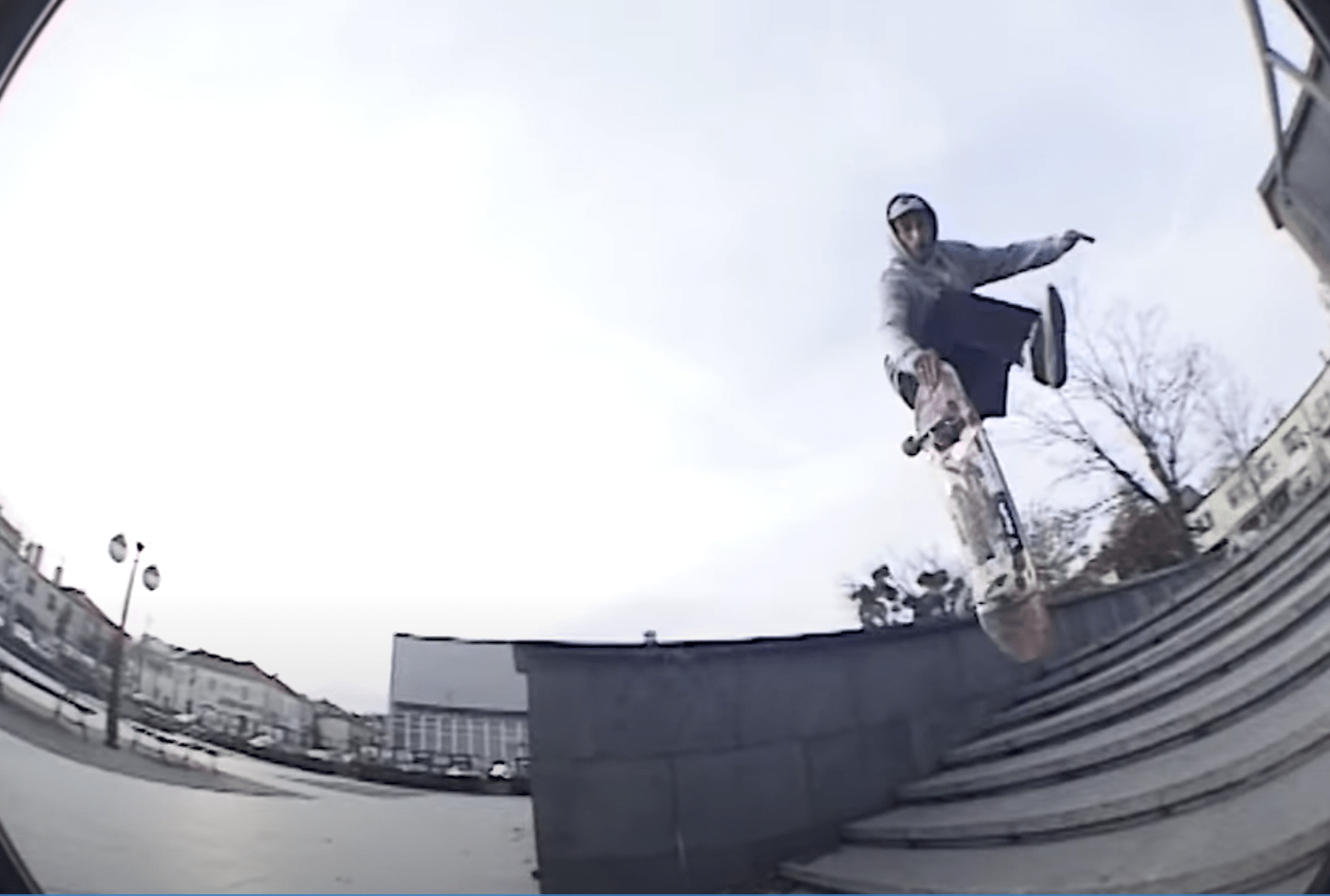 Raw Hide Video 2021 - Vague