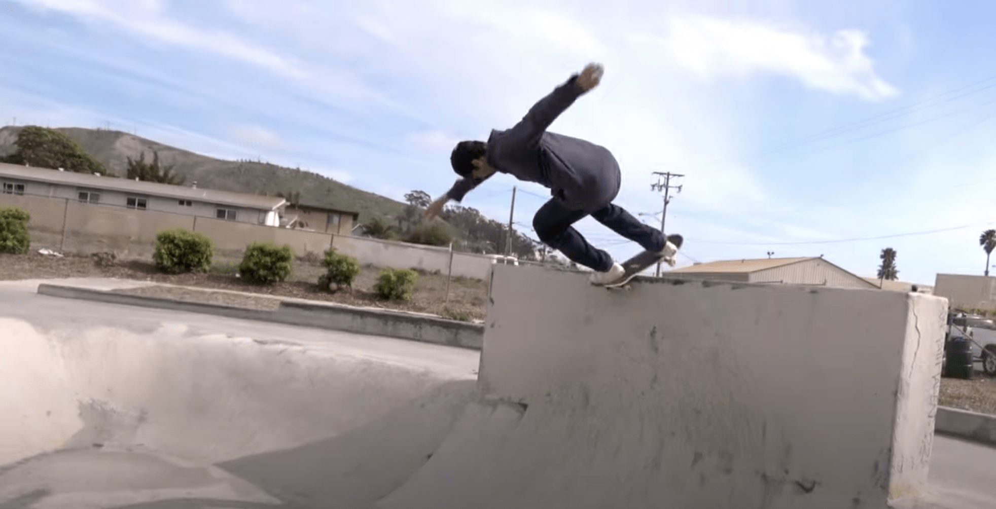 54 Seconds With Aaron Loreth - Vague