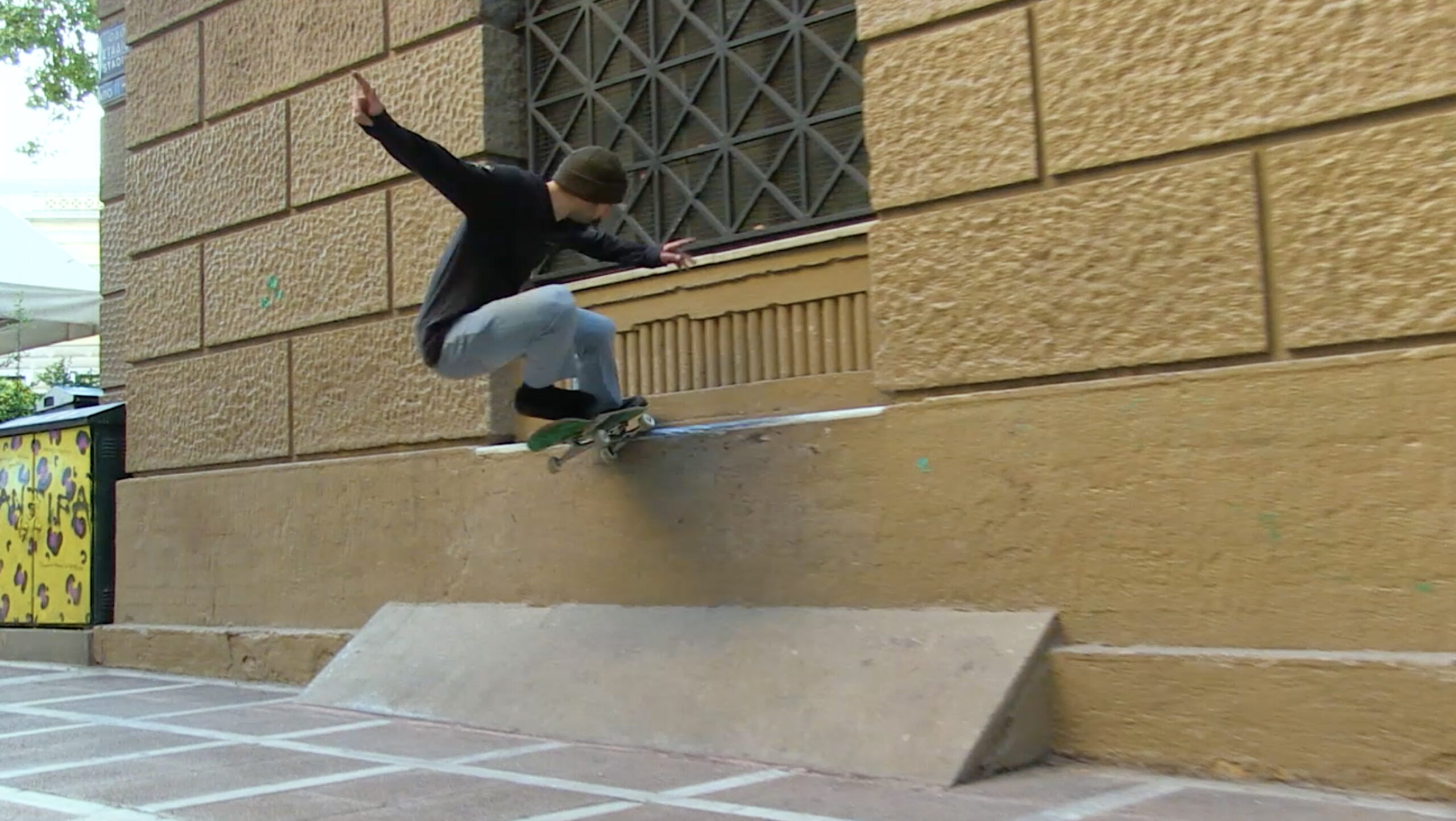 The SLUT Boardshop Video - Vague