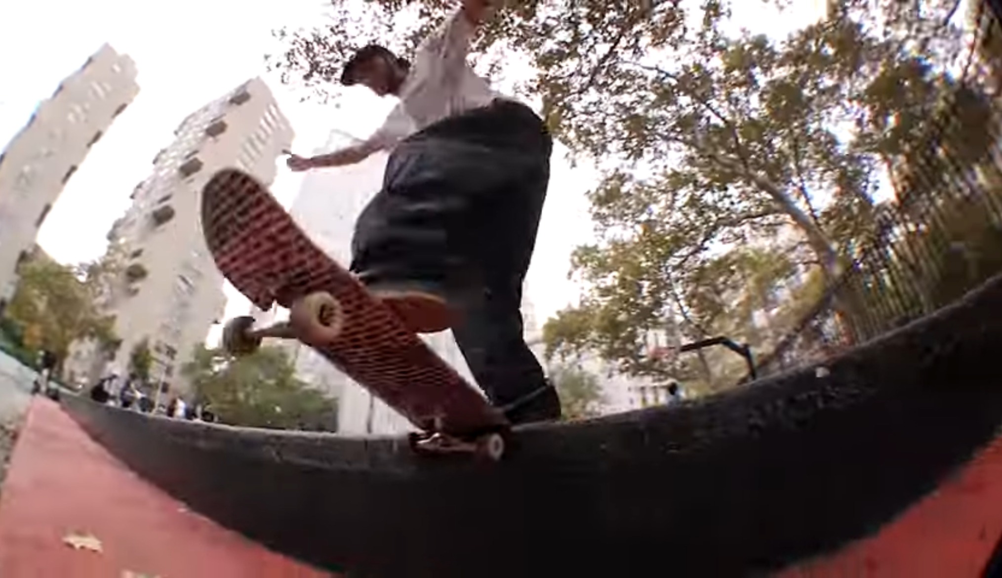 TANNER BURZINSKI - THE PROFESSIONAL - WKND SKATEBOARDS - Vague