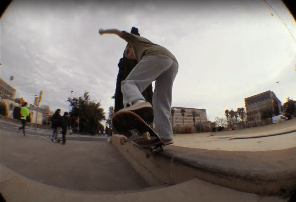 Ve Pez by Hilda Quick - Vague