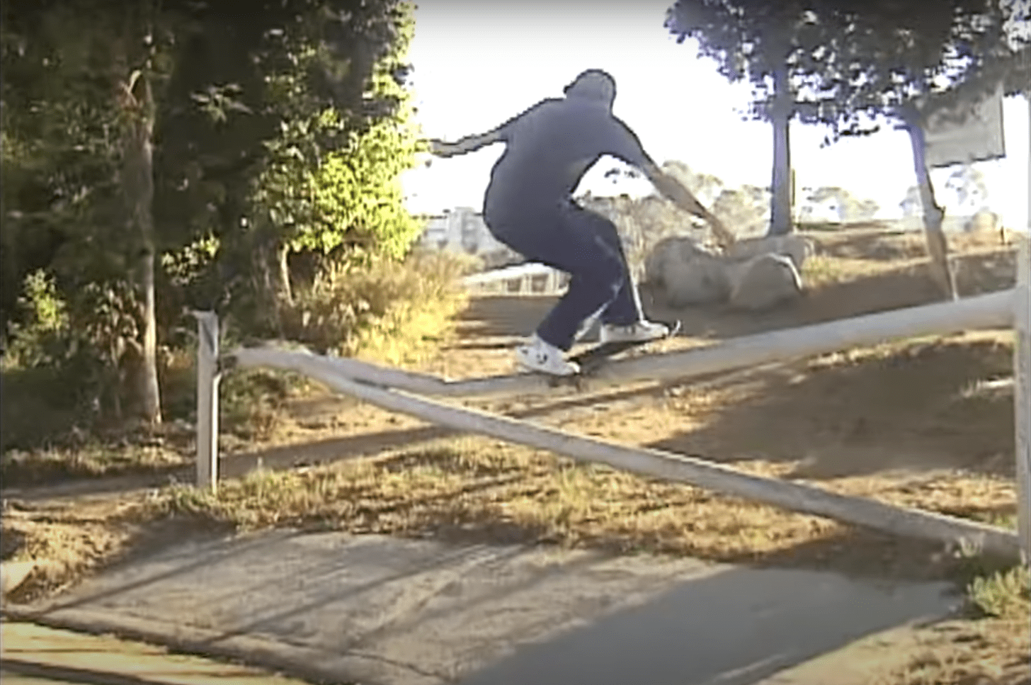 Ace Trucks || BROKE featuring David Lehto - Vague